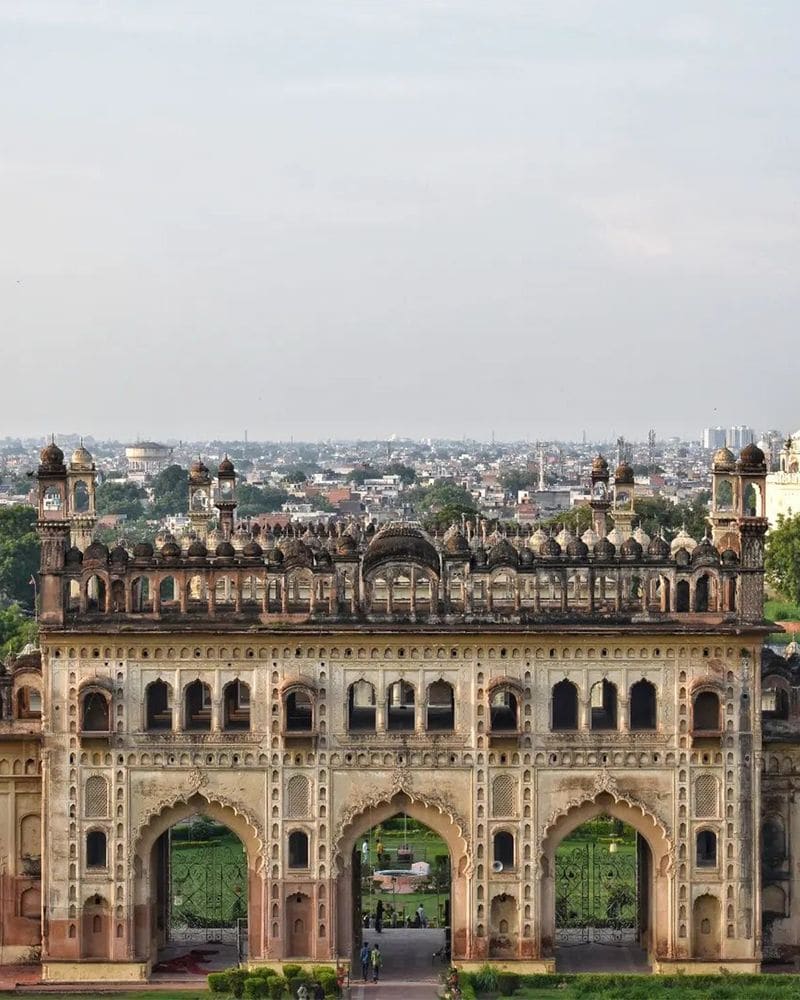 Taj Mahal to Jhansi Fort: 10 historical gems of UP