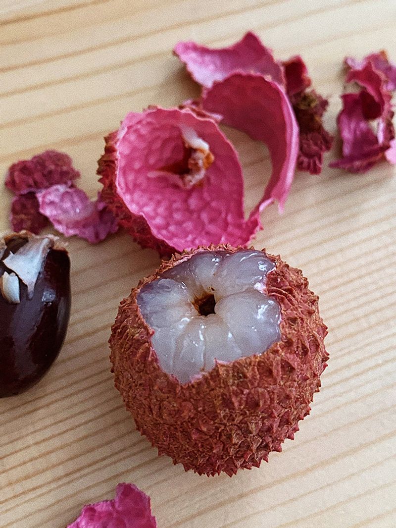 7 delightful and easy dishes to create with Lychees