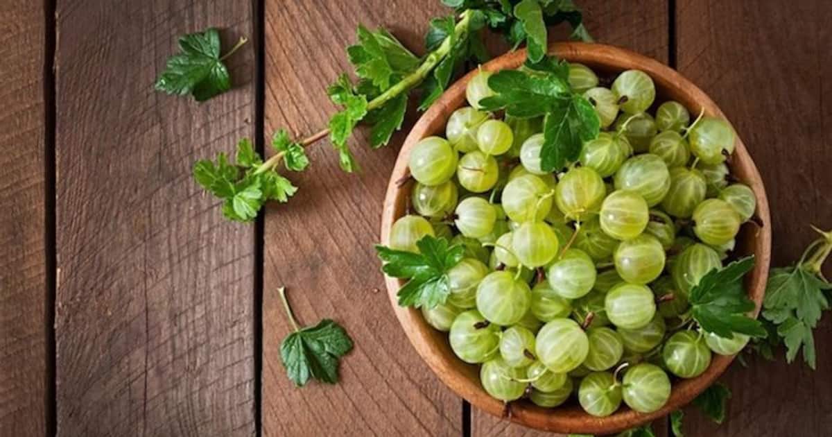 5 benefits of eating Gooseberry for your Skin