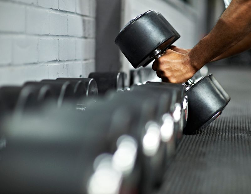 Here are 6 important gym etiquettes you should know