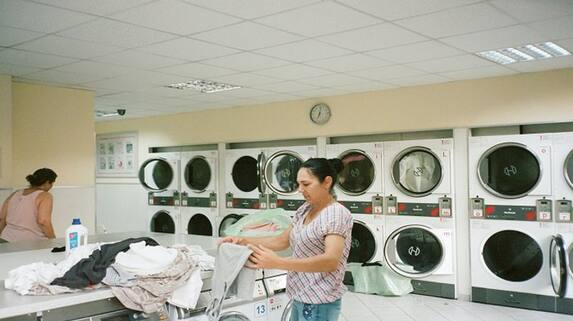 Mastering laundry: A proven 10-step guide for cleaner clothes
