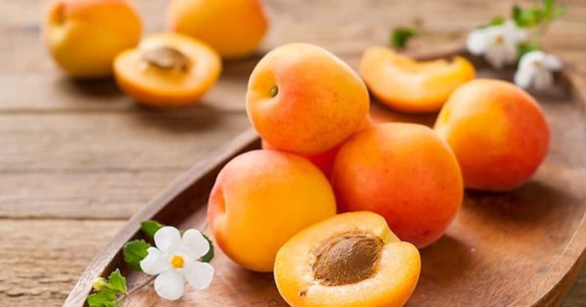 Skin Care: 5 incredible benefits of Juicy Apricots that aids in softness