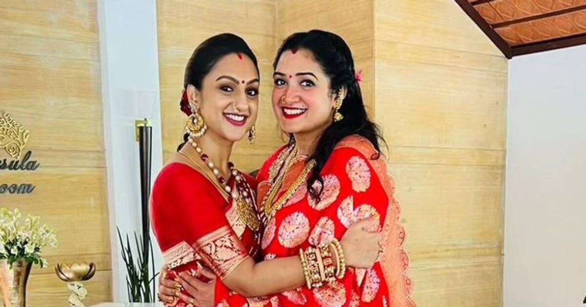 Anitha Vijayakumar Latest Pics : 50 வயசுலயும் தேவதை மாறி இருக்காங்களே ...