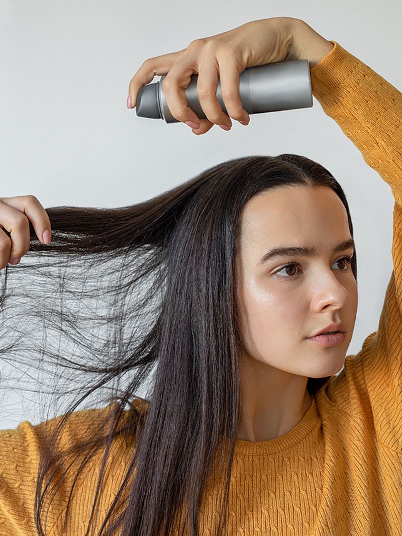6 Hacks To Fix Oily Hair Instantly
