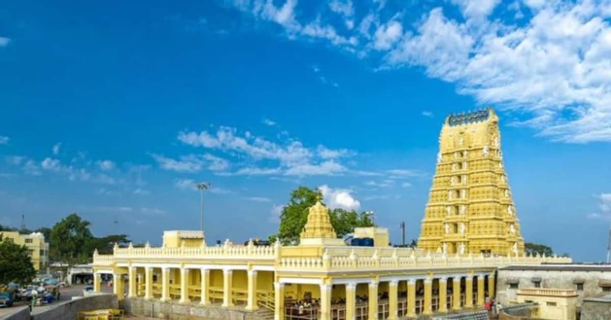 Divine odyssey: 8 enchanting temples of Karnataka that illuminate Navratri festivities