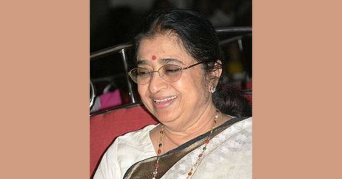 Usha Mangeshkar’s Biography | Birth | Family | Debut | Musical Career ...