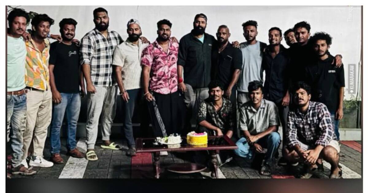 ഗുണ്ടാ നേതാവിൻ്റെ ജന്മദിനം; ആലപ്പുഴയിൽ കുപ്രസിദ്ധ ഗുണ്ടകളുടെ ഒത്തുചേര ...