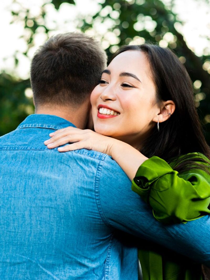 Hug Day 2024: 6 messages to send to your partner on THIS day