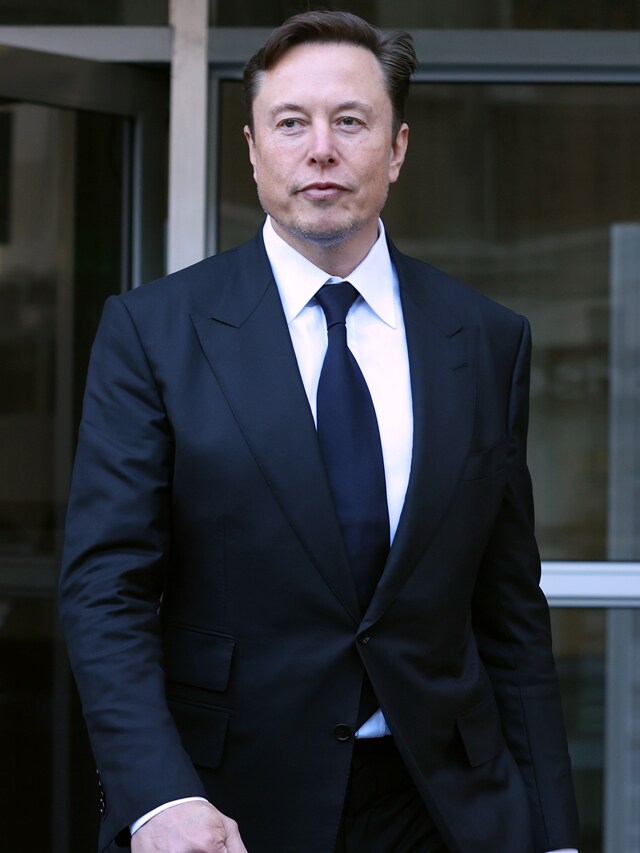 Why Elon Musk used to sleep under his desk in his factories?