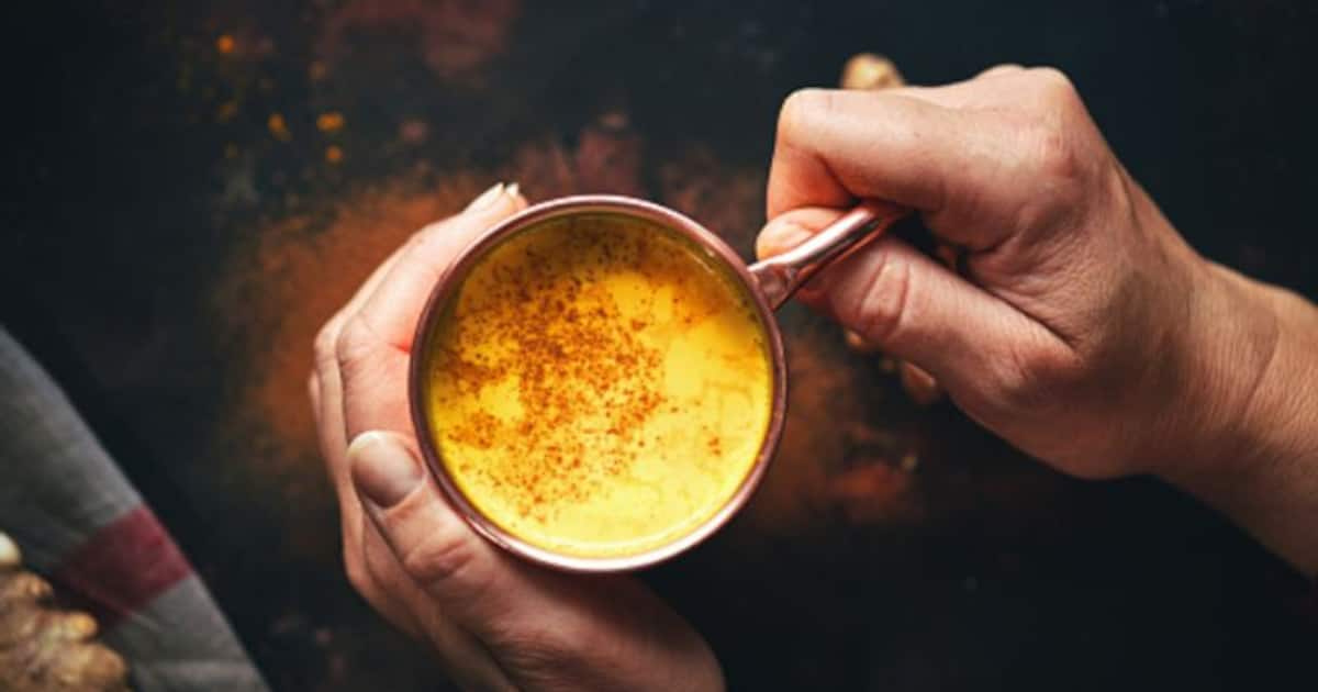 Benefits Of Drinking Turmeric Milk രാത്രി പാലില്‍ മഞ്ഞള്‍ ചേര്‍ത്ത് കുടിക്കൂ ഈ രോഗങ്ങളെ അകറ്റാം 