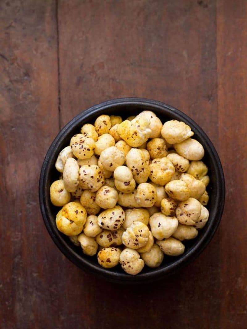 The power of two handfuls of Makhana daily