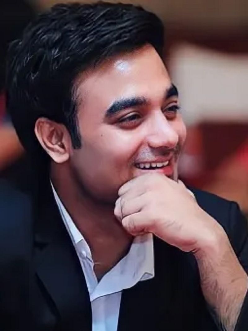 Meet IAS Himanshu Gupta who cracked UPSC three times