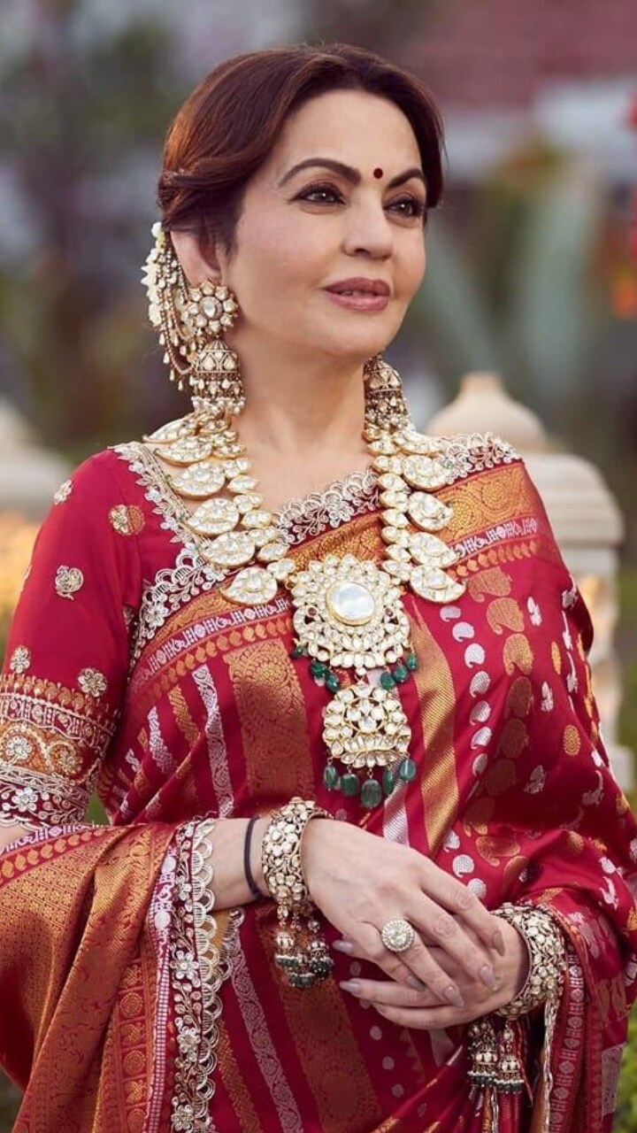 चटकारें लेकर ये 10 डिश खाती Nita Ambani,एक तो हद से ज्यादा फेवरेट