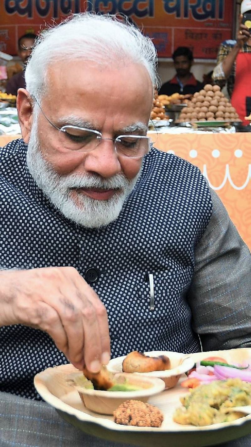 एनर्जी और फिट बॉडी का कॉम्बो हैं, PM Narendra Modi के 7 फेवरेट Foods