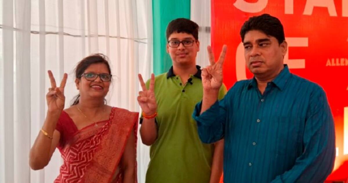 JEE Advanced 2024: Success Story of Topper Ved Lahoti