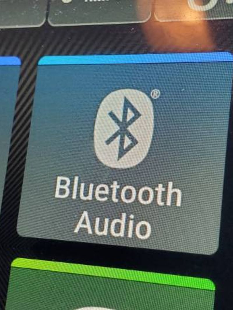 Bluetooth Security Risks: 7 Dangers for Your Smartphone