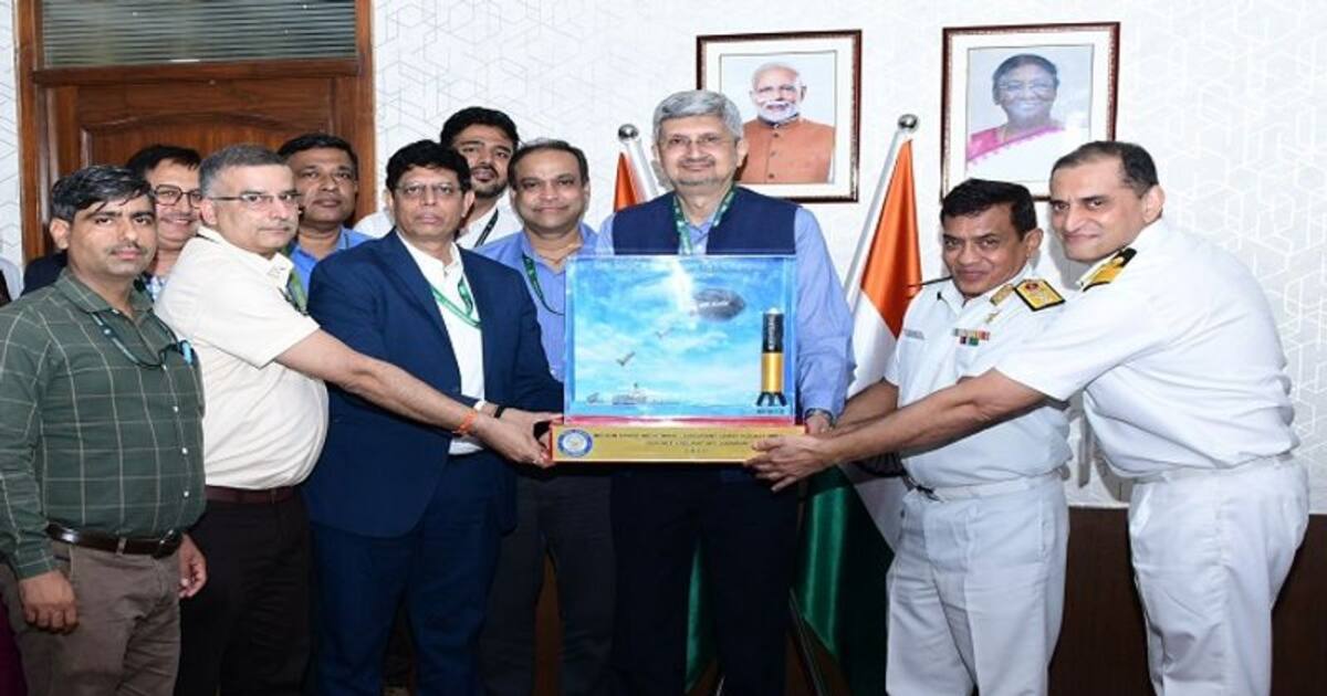 Indian Navy enhances radar stealth with DRDO's MR-MOCR technology ...