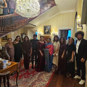 Anitha Vijayakumar Royal Dinner Photos: ஸ்ரீதேவி, ப்ரீதா மிஸ்ஸிங் ...