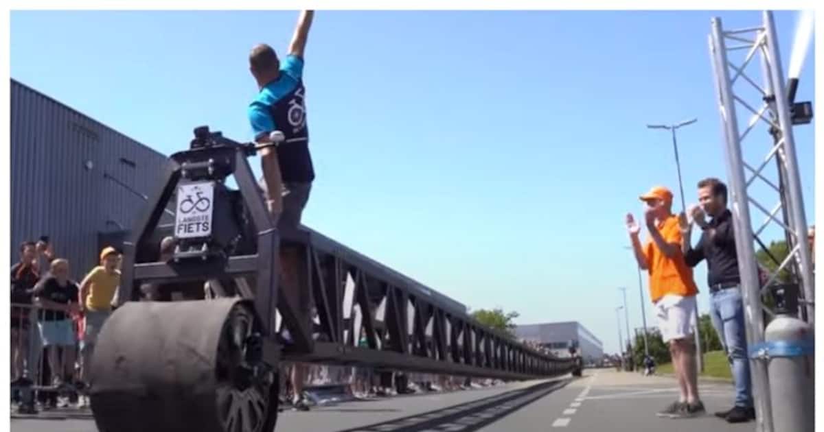world's largest bicycle: ലോകത്തിലെ ഏറ്റവും വലിയ സൈക്കിള്‍; ഡച്ച് നിര്‍മ്മിതം, നീളം 180 അടി. 11 ഇഞ്ച്