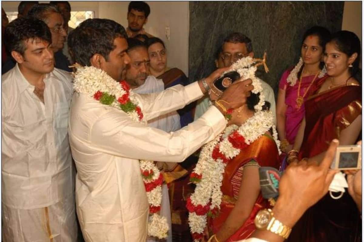 Ajith Kumar Sister Marriage Photos : பாசமிகு தங்கையின் திருமணத்தை ஜாம் ...
