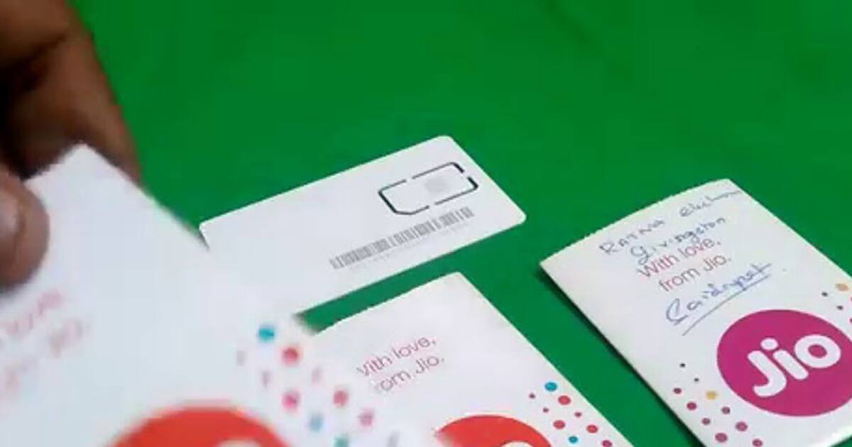 Reliance Jio Surprise: 5 Things to know before the 15 April deadline