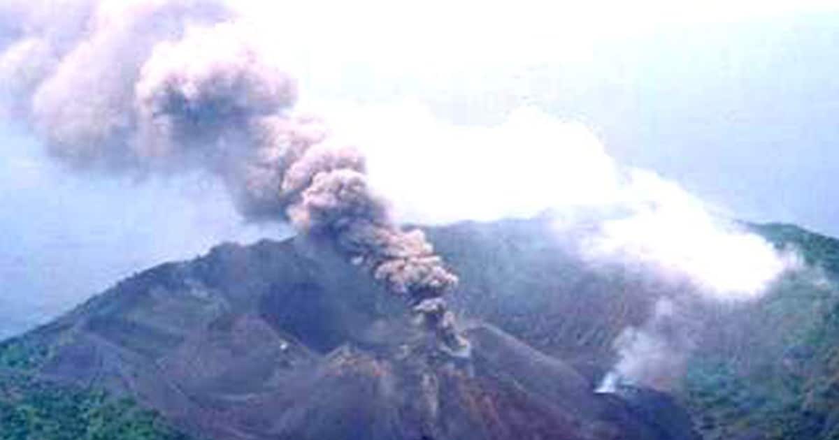 India's only live volcano erupts in Andaman again!
