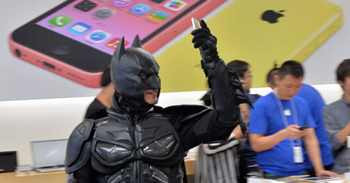Batman fans, 'force' your Smartphone to make calls