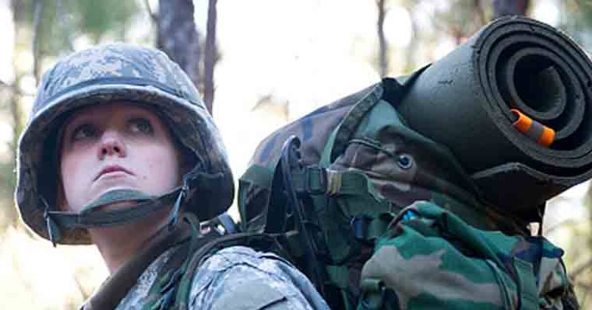 countries which allow women in combat roles