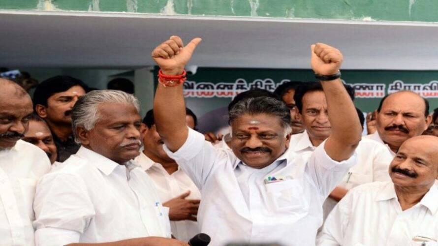 இரட்டை இலை பன்னீர்செல்வம் அணிக்கா? கூடுதலாக 6500 பக்கங்கள் கொண்ட ...