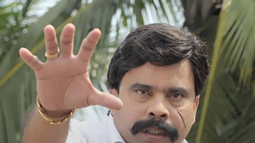 Tamil actor Srinivasan held for cheating