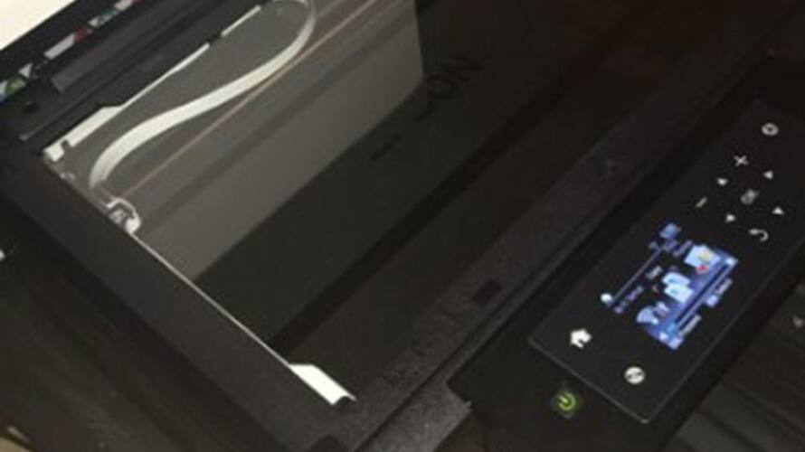 Teen plays an epic printer prank on neighbour, gets a free one the next day