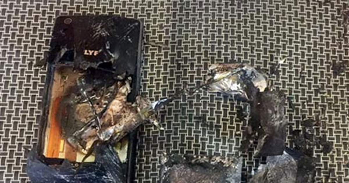 Shocking: Chinese mobile phone blast kills one