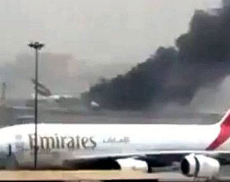 'Don't sink, don't sink': Report reconstructs Emirates crash