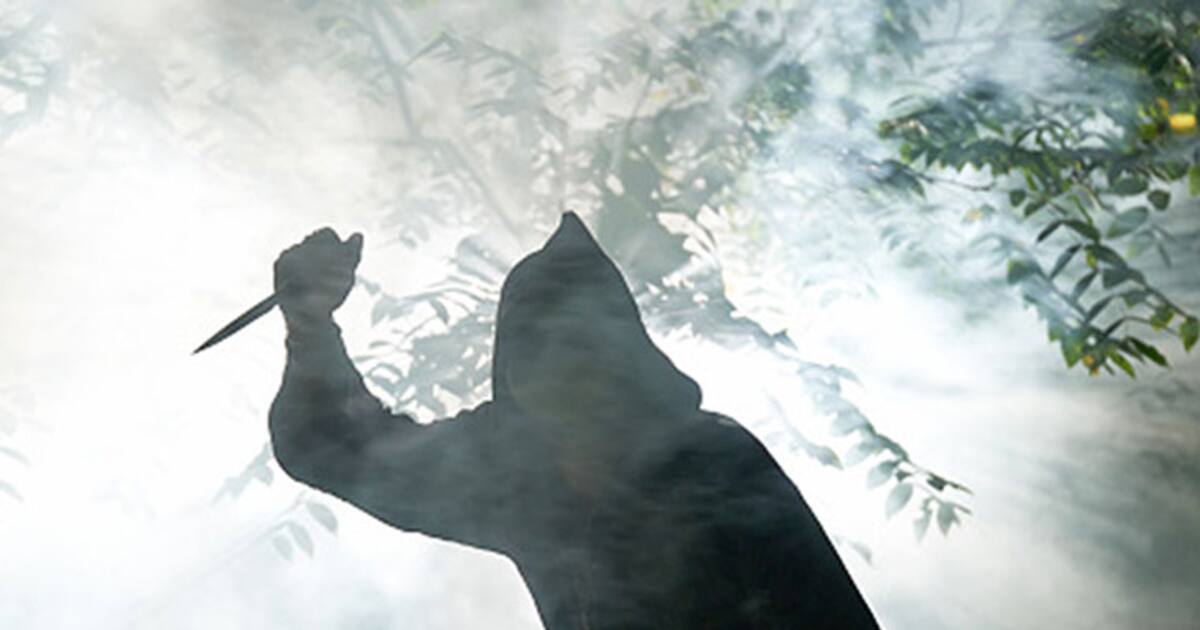 Spurned lover stabs girl, surrenders before police